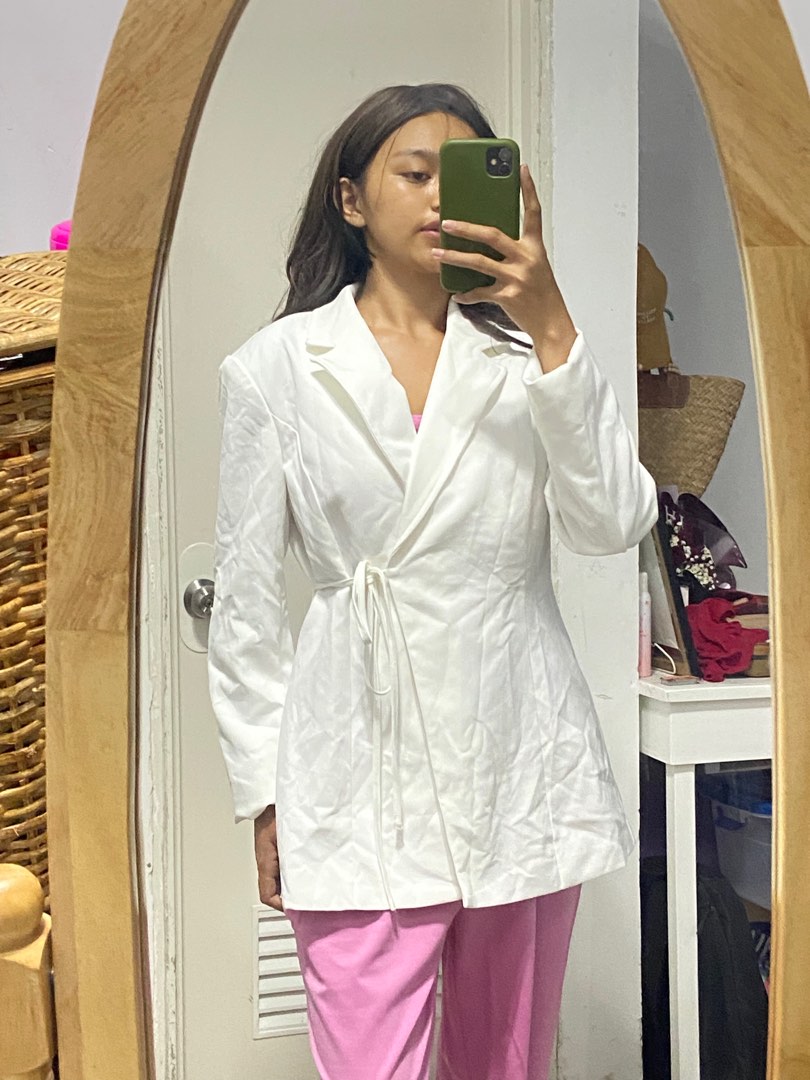 WHITE COAT BLAZER SHEIN ONTRE, Women's Fashion, Coats, Jackets and Outerwear on Carousell