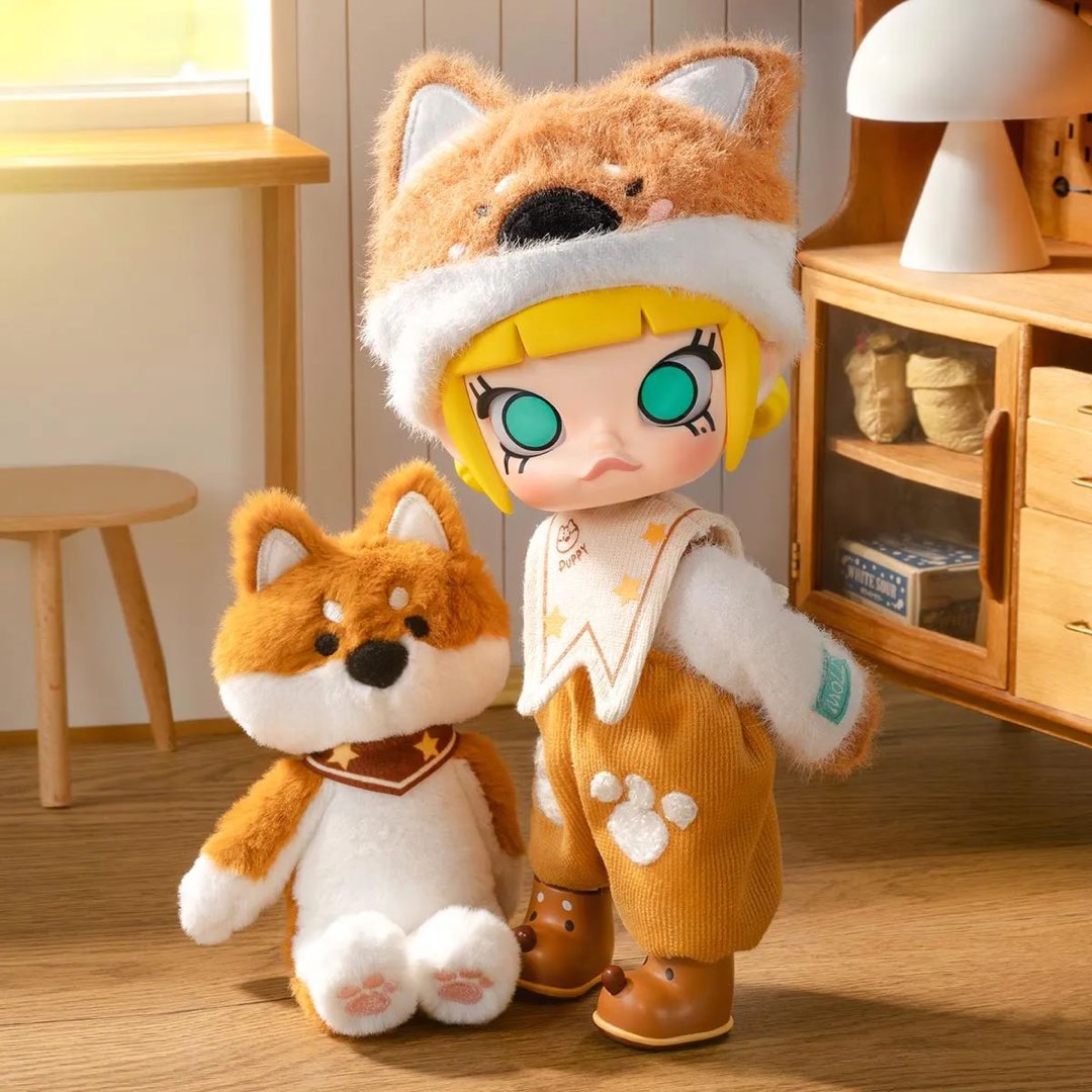 WTS POP MART MOLLY Hugging 1/8 Action Figure, Hobbies & Toys, Toys ...