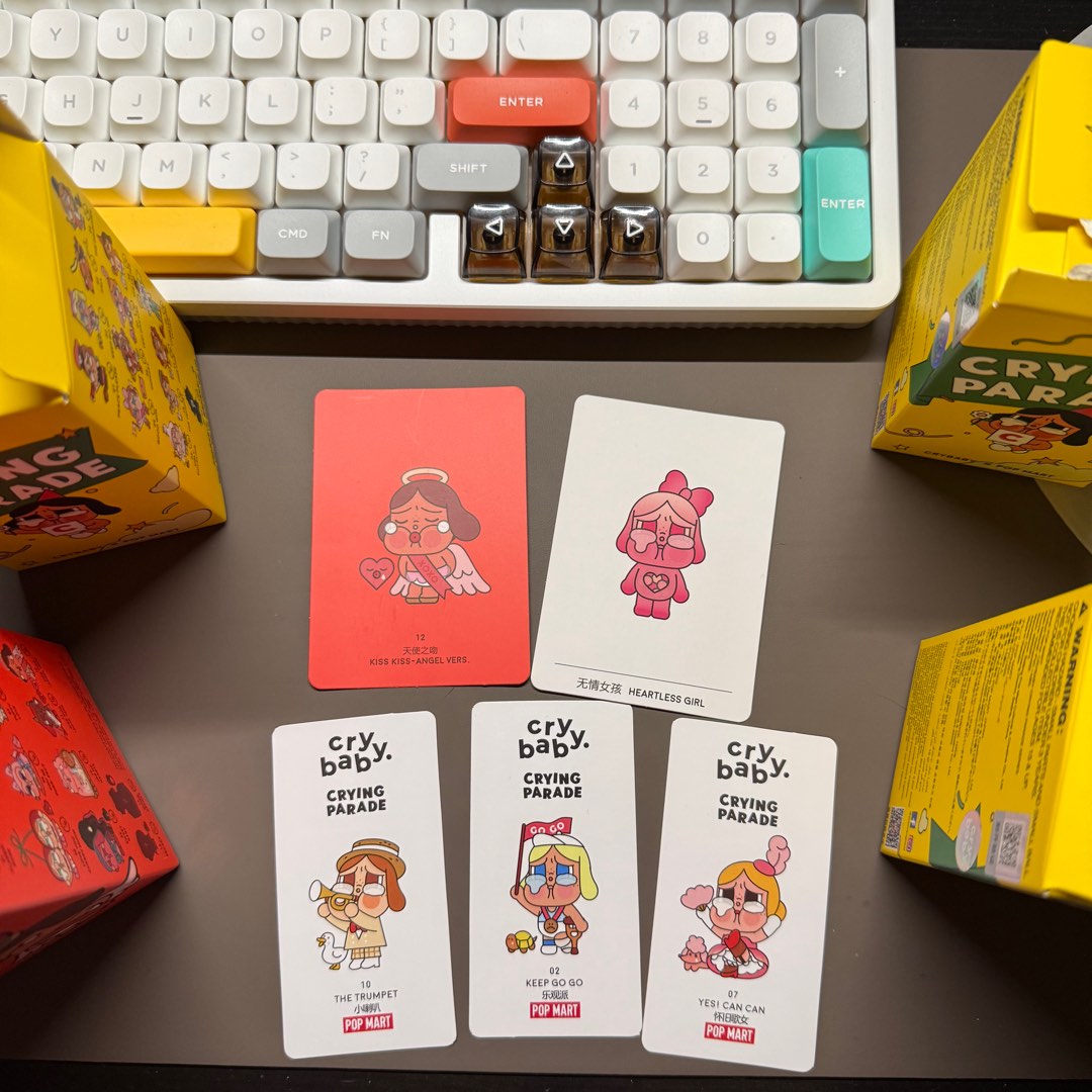 WTT/WTS Popmart Crybaby Crying Parade Keep Go go/ Crying for Love Kiss ...