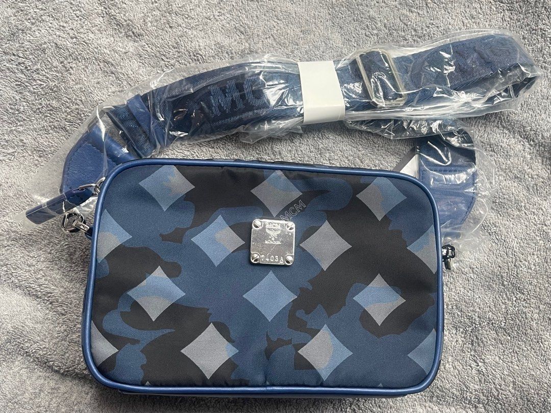 全新正品⚠️特價 MCM 100% authentic crossbody camera bag light weight women ...