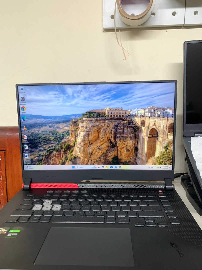 Asus ROG Strix G513, Elektronik, Komputer, Laptop di Carousell