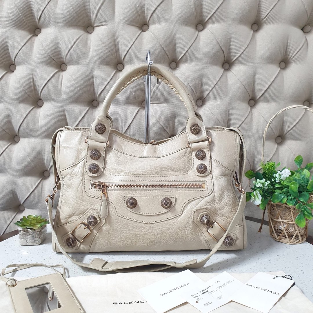 Balen giant 21 rose gold, Luxury, Bags & Wallets on Carousell