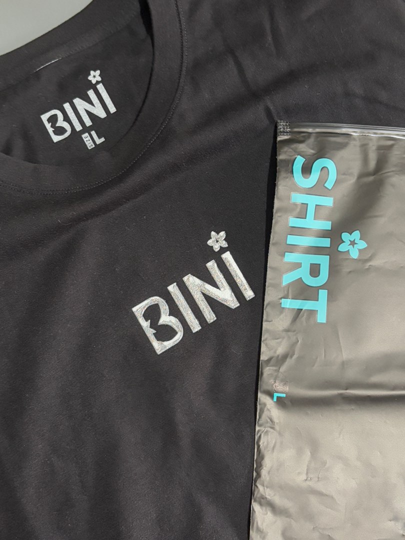BINI Biniverse Official Tshirt (Large) w/ free Gwen Globe Rewards ...