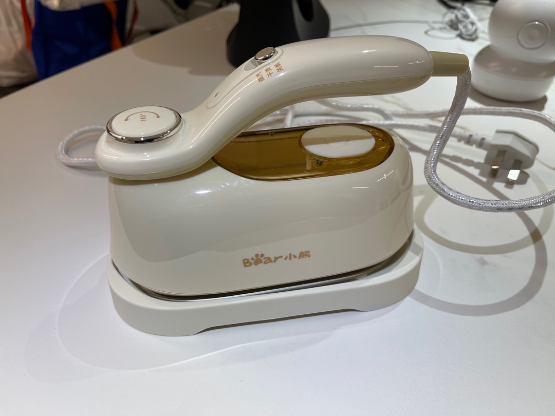 BOAR Traveller Iron (Steam Function), TV & Home Appliances, Irons ...