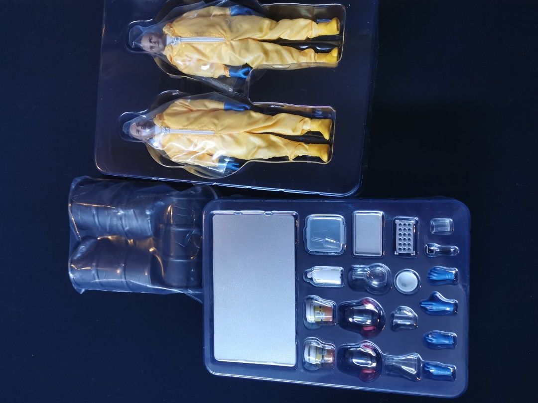 Breaking bad 1/12 scale Flashback Studio set (Mr. White & Jesse ...