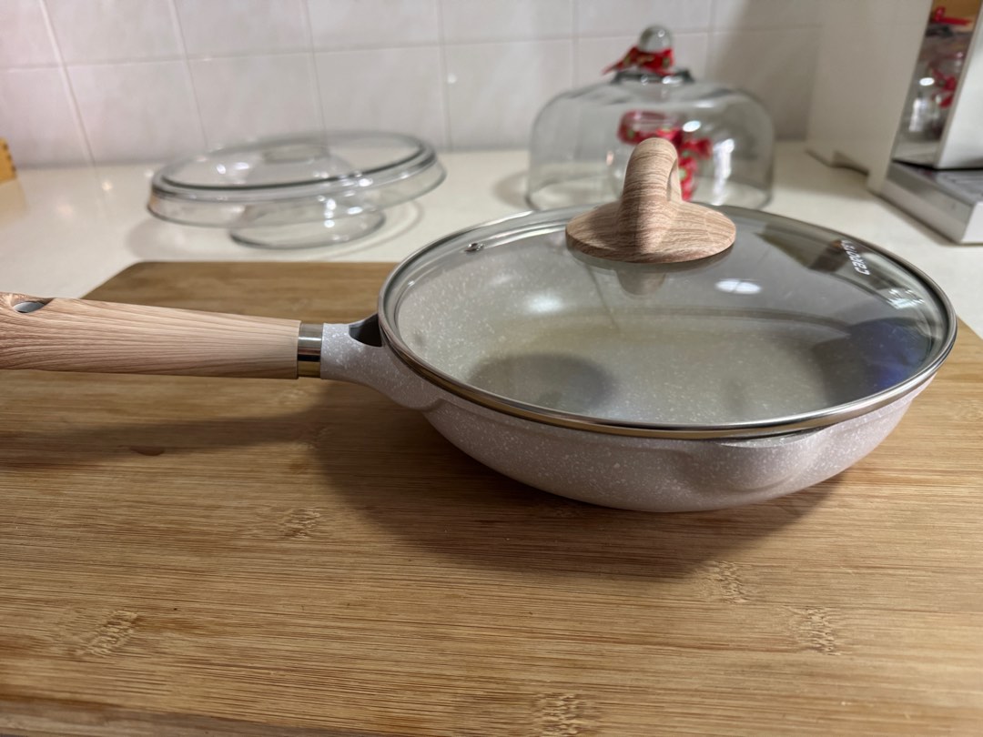 Carote 24cm beige frying pan with cover, Furniture & Home Living ...
