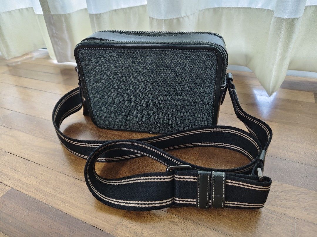 Coach Charter Slim Crossbody in Micro Signature Jacquard, Men's Fashion ...