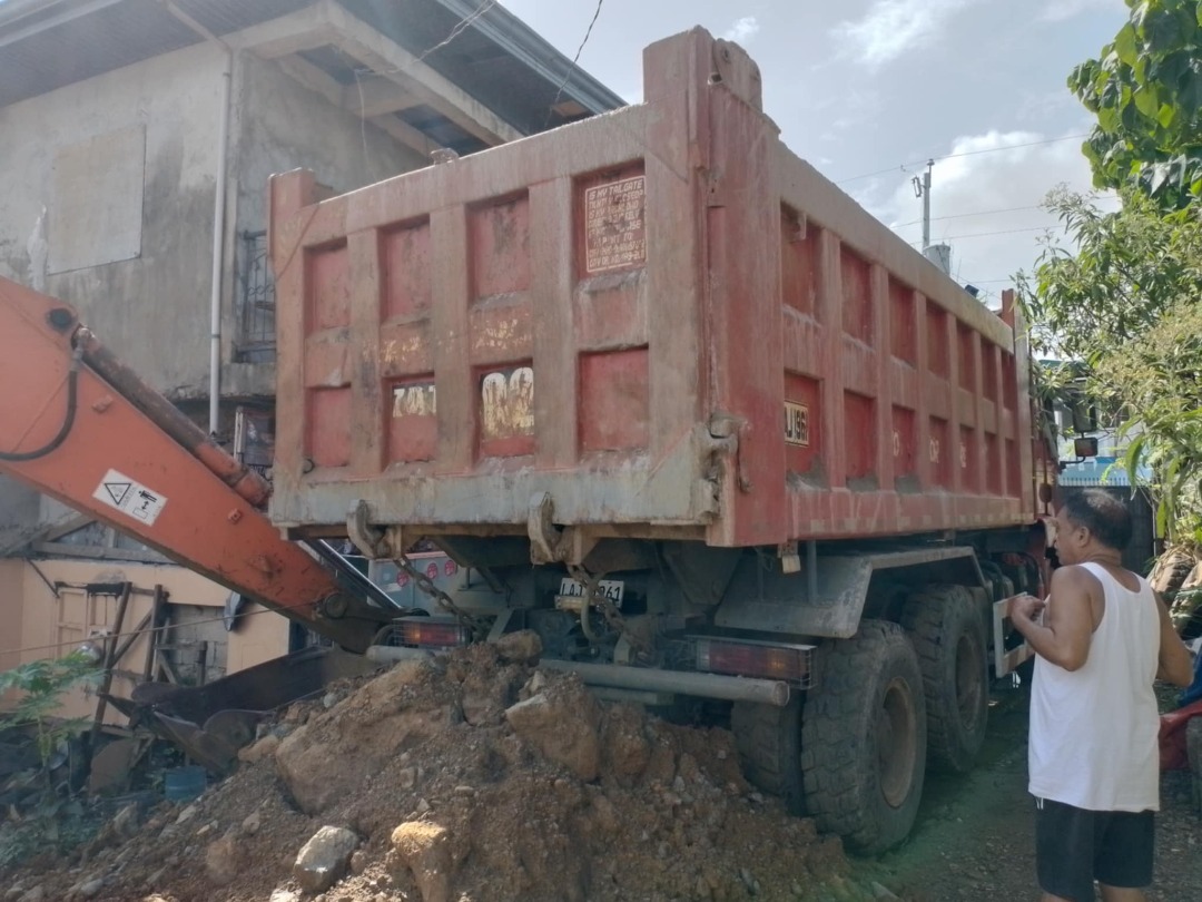 FOR SALE: 2021 SHACMAN DUMP TRUCK, Commercial & Industrial ...