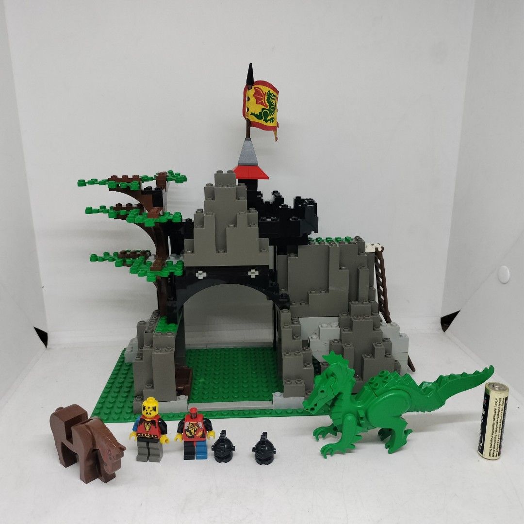 Lego Ori Castle Vintage 6076 Dark Dragon's Den (Minus sesuai Foto ...