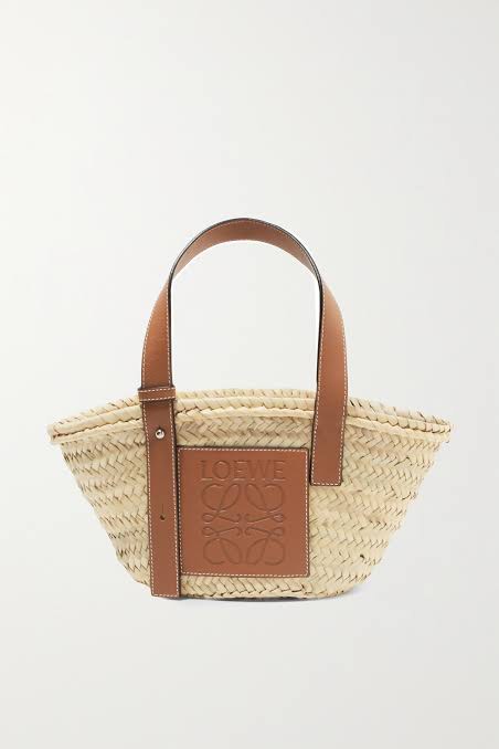Loewe rattan bag small sz woven raffia tote small, Fesyen Wanita, Tas ...