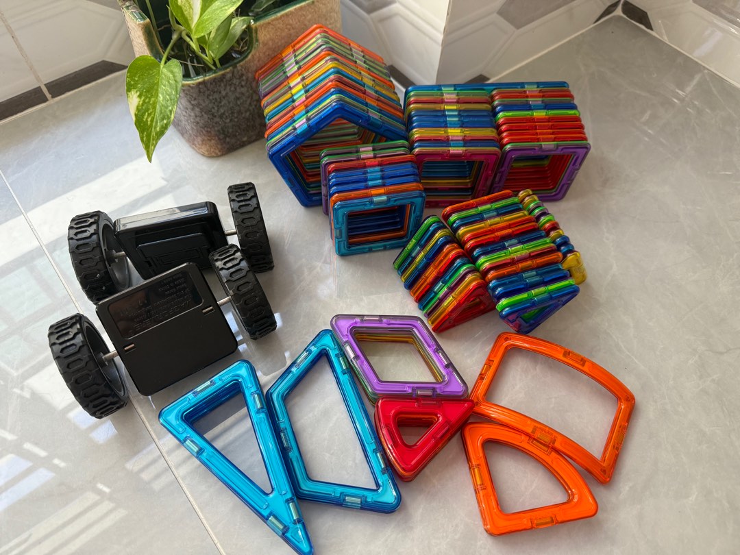 Magformers Magnetic Tiles, Hobbies & Toys, Toys & Games on Carousell