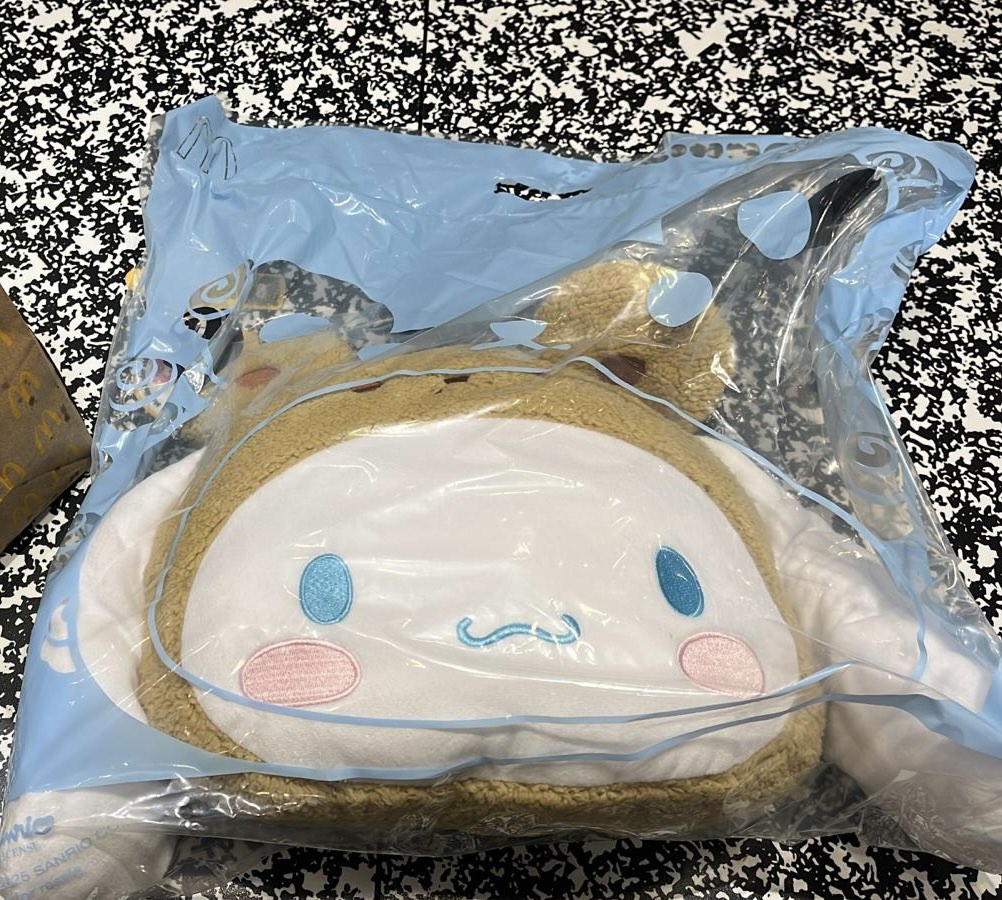 mcdonalds cinnamoroll, Furniture & Home Living, Home Decor Accessories ...