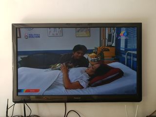 Panasonic plasma tv 52inch, TV & Home Appliances, TV & Entertainment ...