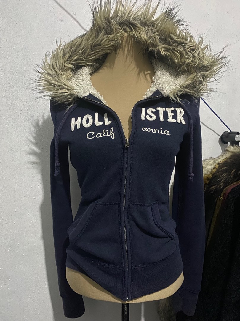 Rare & Vintage Y2K Navy Blue Hollister Fur Jacket, Women's Fashion ...