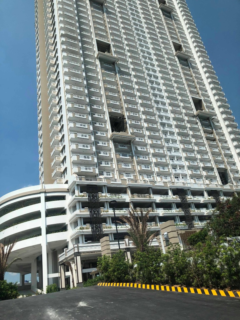 RENT TO OWN TORRE DE MANILA PARKING 4.7K Monthly!, Property, For Sale, Apartments & Condos on ...