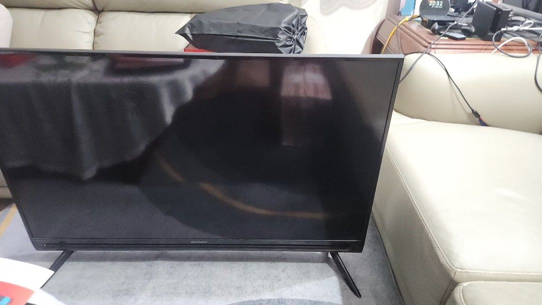 SHARP 40" LED BLACKLIGHT TV, TV & Home Appliances, TV & Entertainment, TV on Carousell