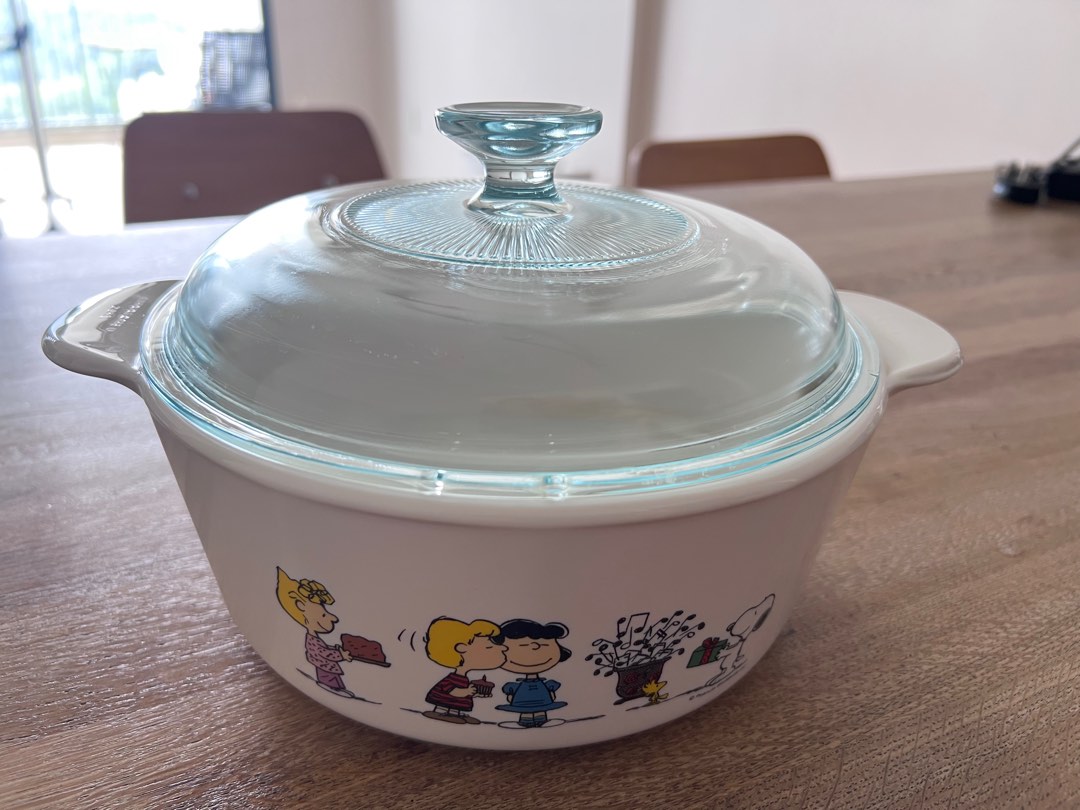 Snoopy Corningware 2.25L Pot, Furniture & Home Living, Kitchenware ...