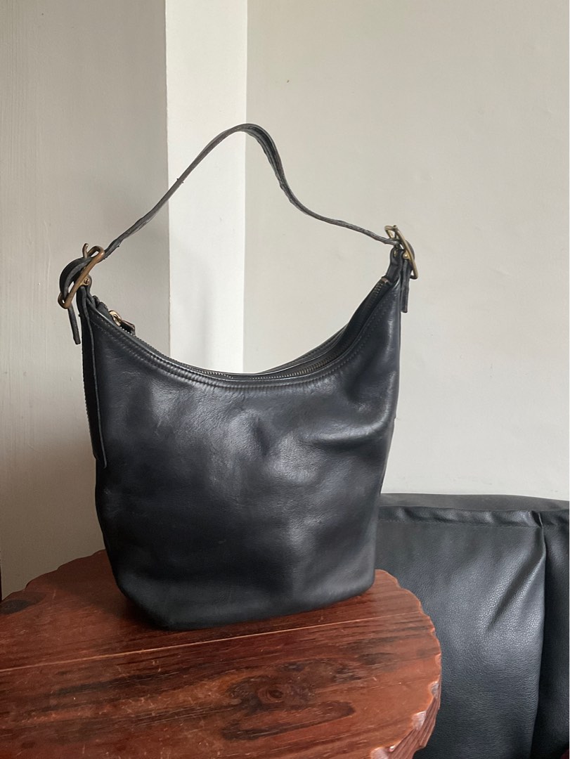 Vintage Coach 9823 bucket hobo, Luxury, Bags & Wallets on Carousell