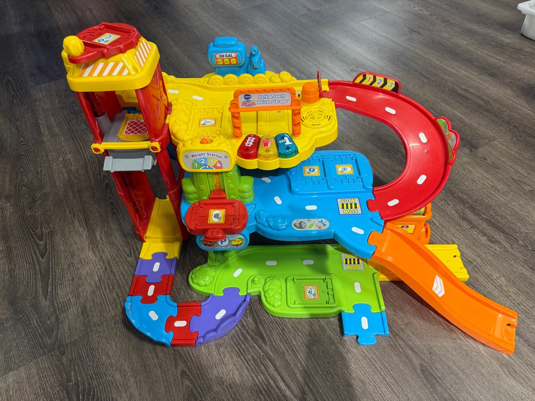 VTech Park and Learn Deluxe Garage, Hobbies & Toys, Toys & Games on ...