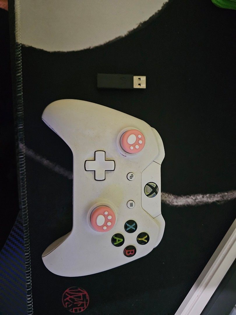 Xbox one controller (with Official Xbox Usb Receiver + rechargeable ...