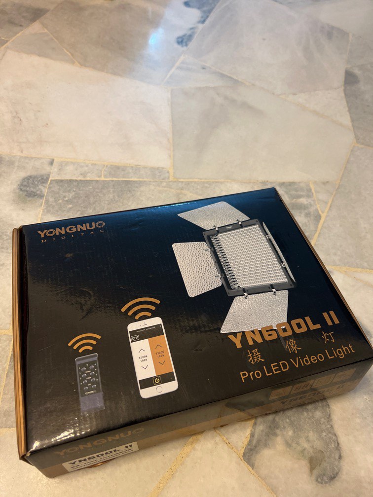 Yongnuo YN600L-II Pro LED Video Light, Photography, Photography ...