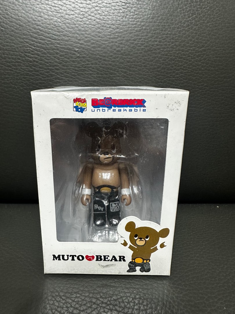 全新 未開封 Bearbrick Muto Bear 100%, 興趣及遊戲, 玩具 & 遊戲類 - Carousell