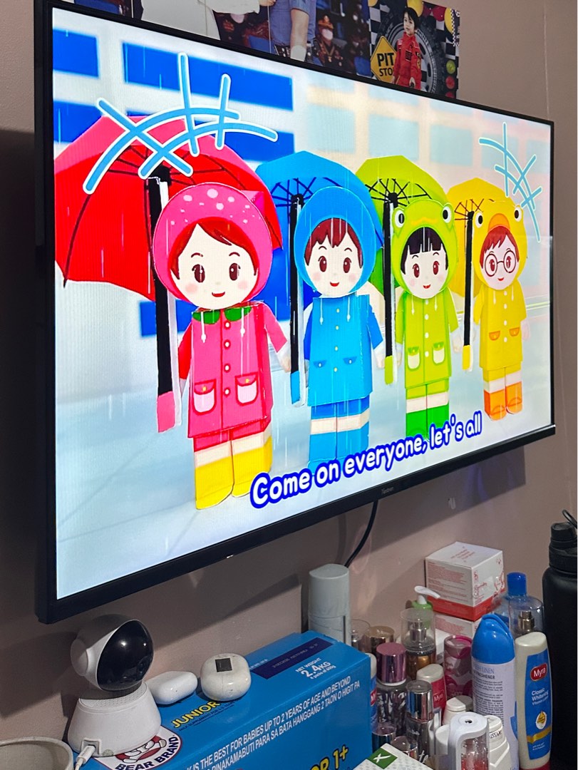 ASTRON SMART TV, Furniture & Home Living, Furniture, TV Consoles on ...