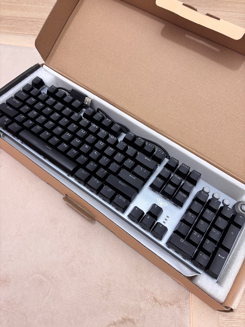 Aula F2088 Game Mechanical Keyboard Wired with Wrist Rest, Computers ...