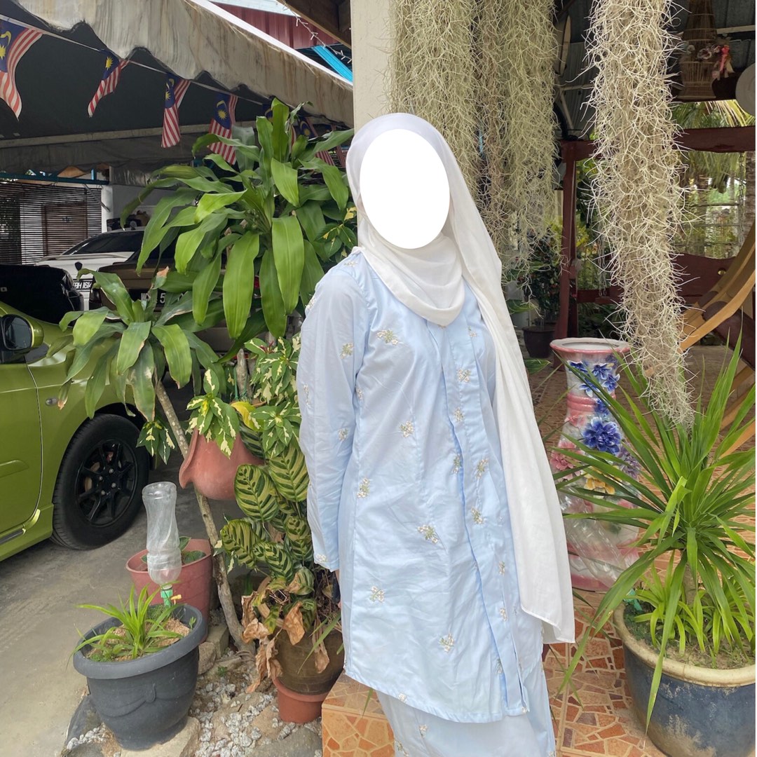 Baju Kurung Kebaya Biru Baby Blue baju raya, Women's Fashion, Muslimah ...