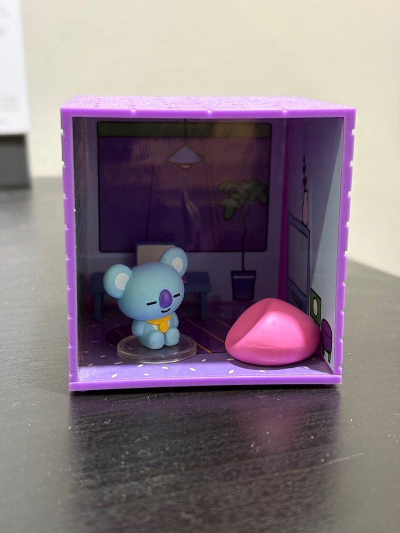 BT21 Mini House Figurine Set, Hobbies & Toys, Collectibles ...