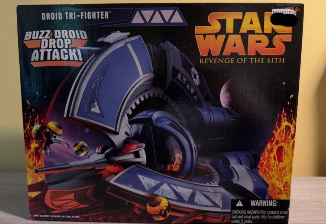 (CLEARANCE) Star Wars 2006 ROTS Droid Tri Fighter Vehicle Figure Set ...