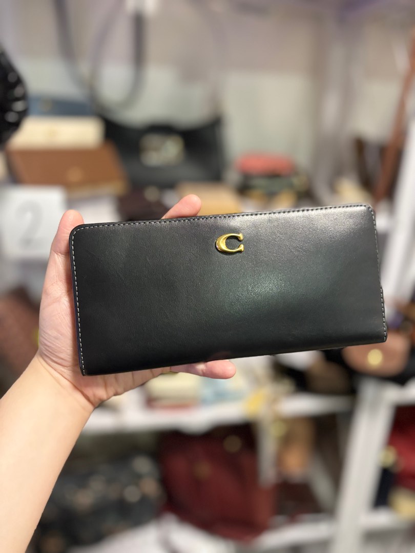 Coach slim long wallet bifold black, Women's Fashion, Bags & Wallets ...