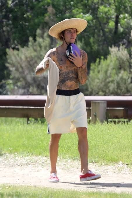 DANIEL PATRICK LOS ANGELES SIDE TAPE MESH SHORT on Carousell