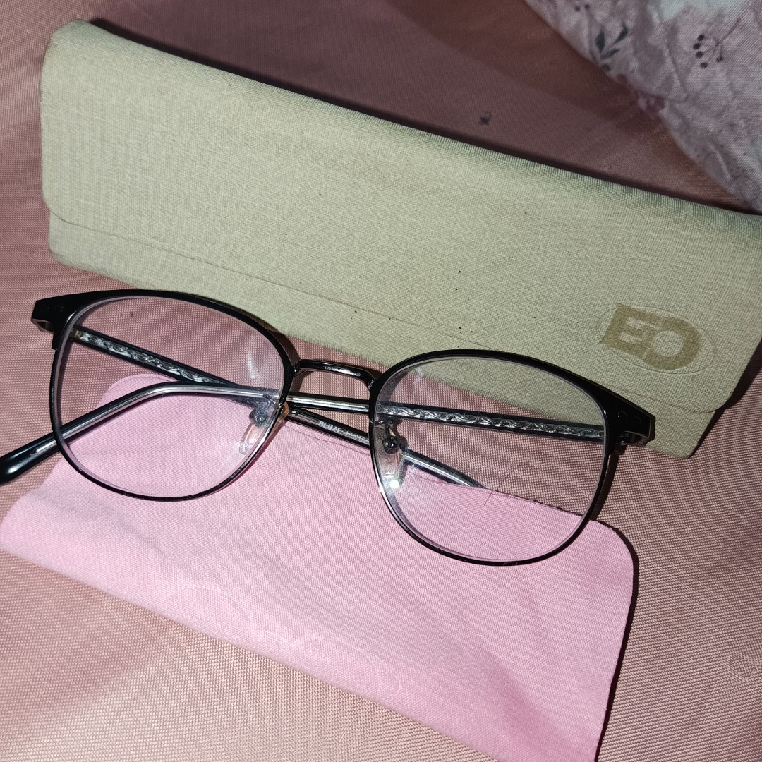 Eo glasses with anti radiation, Men's Fashion, Watches & Accessories ...