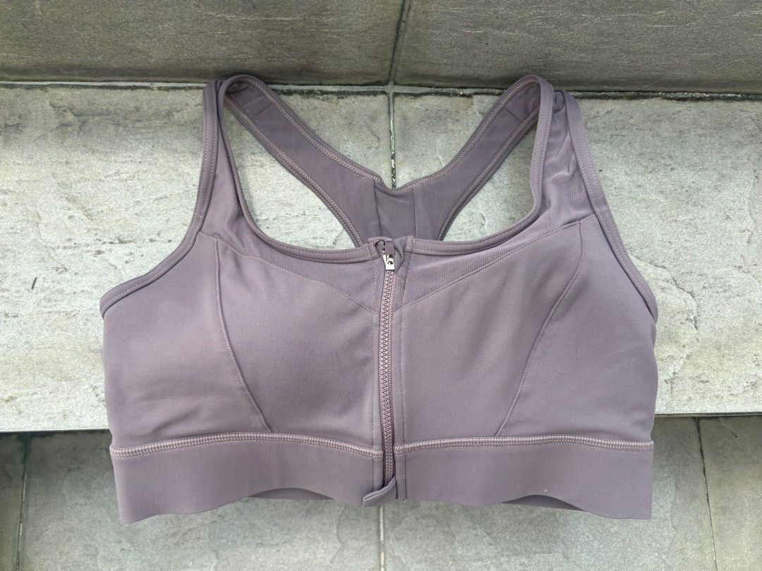 Gym Wear Movement (GWM) front clasp sports bra in L, Women's Fashion ...