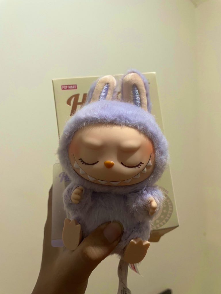 LABUBU V2 HAVE A SEAT ZIZI UNSEALED FOIL, Toys & Collectibles, Mainan ...