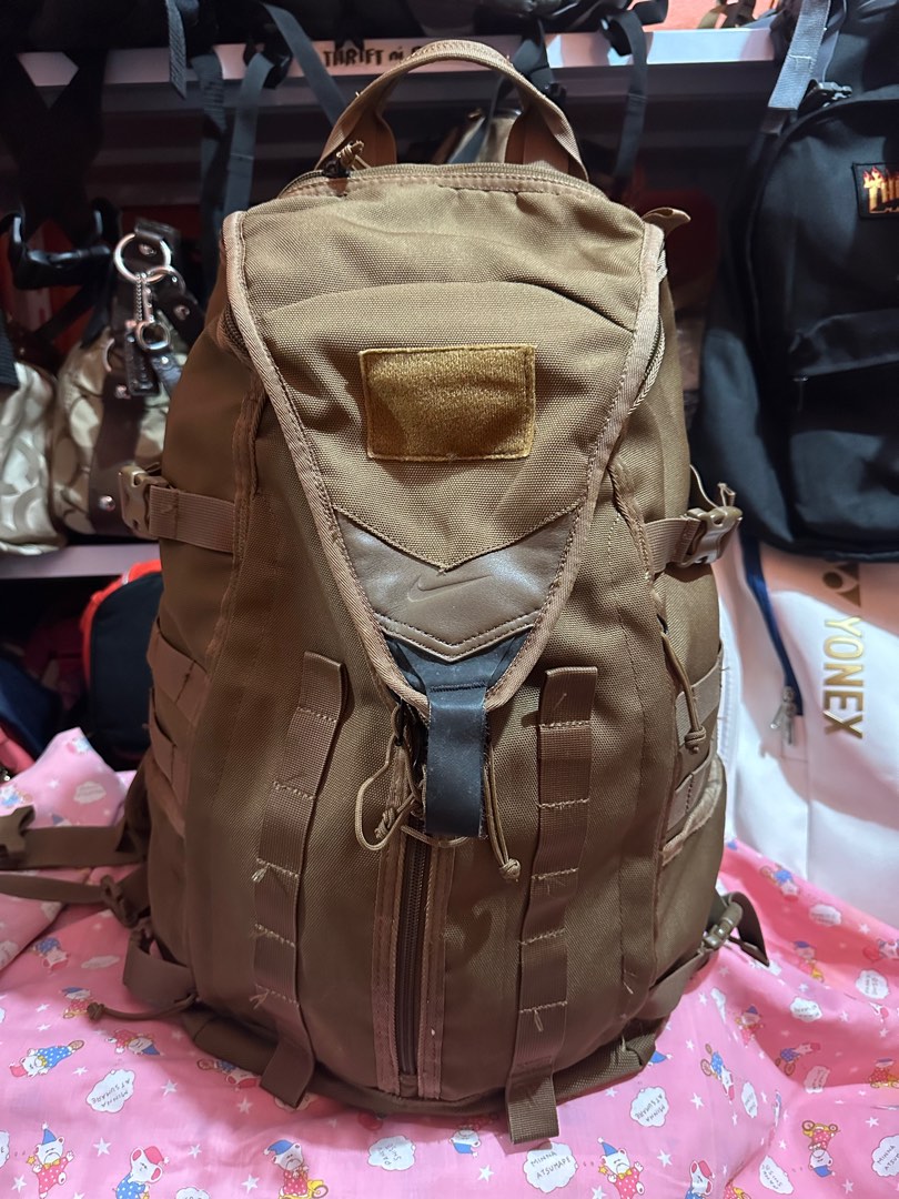 NIKE SFS Responder Bagpack, Men's Fashion, Bags, Backpacks on Carousell