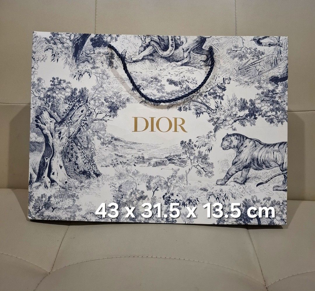 Paperbag dior large non original / paper bag dior asli / box dior ...