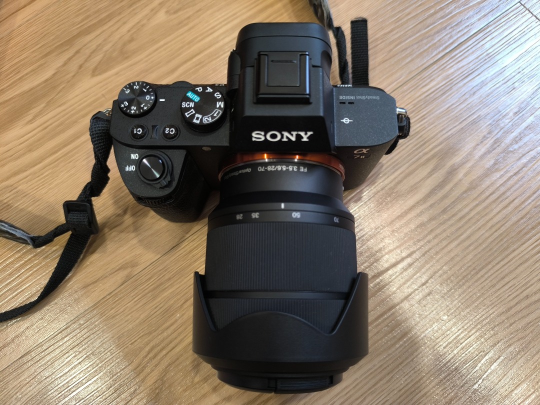 Sony A7 ii Kit, Photography, Lens & Kits on Carousell