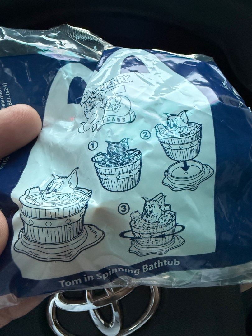 Tom in Spinning Bathtub Mcdonalds Happy Meal Toy, Hobbies & Toys, Toys ...