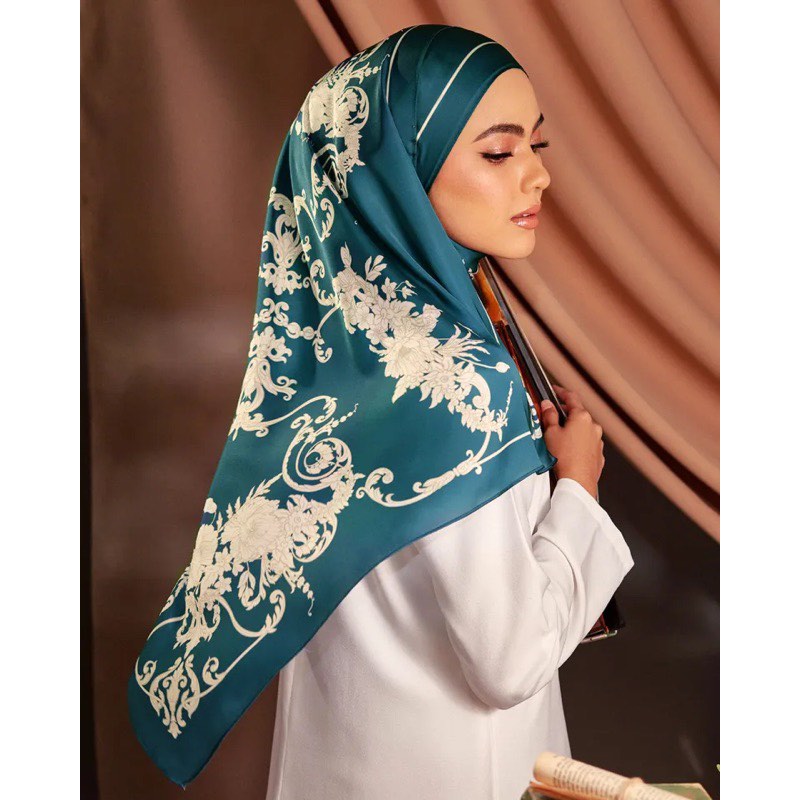 Tudung Ruffle Majestic Shawl Sati, Women's Fashion, Muslimah Fashion ...