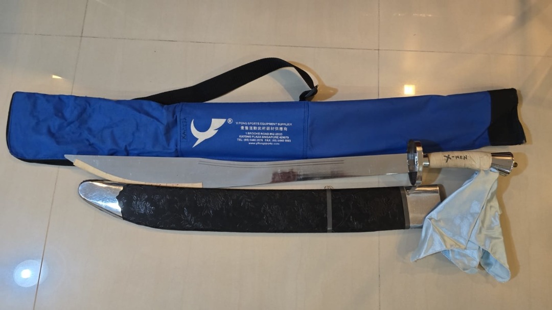 Wushu Sabre and Pole for Chinese Martial Arts, Sports Equipment, Other ...