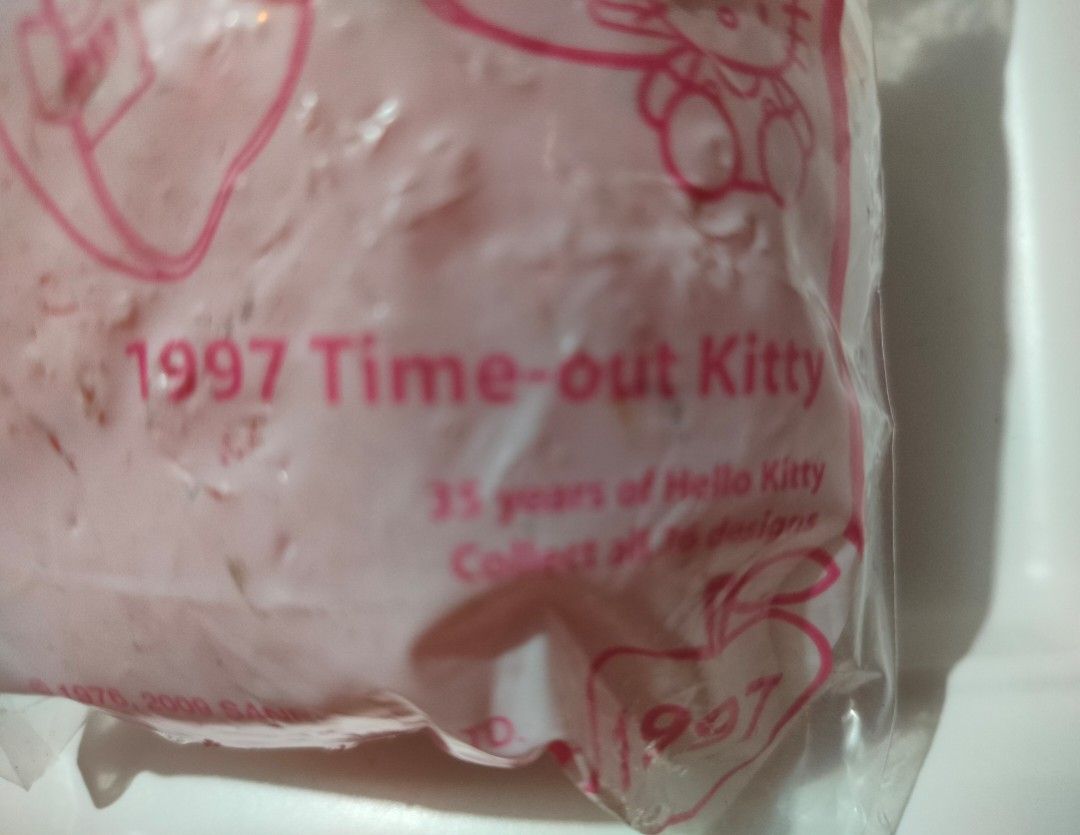 2009 McDonald's Happy Meal Hello Kitty 35th Anniversary 1997 Time Out ...