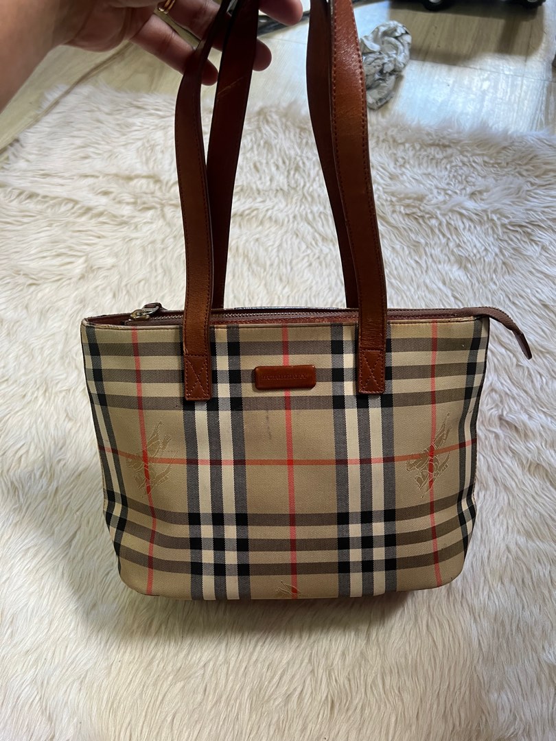 Authentic Burberry Classic Checkered Tote Bag, Luxury, Bags & Wallets ...
