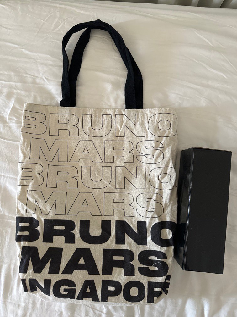 Bruno Mars tote bag and bottle, Hobbies & Toys, Memorabilia ...