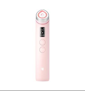 Hello Kitty Booster Pro Medicube, Beauty & Personal Care, Face, Face ...