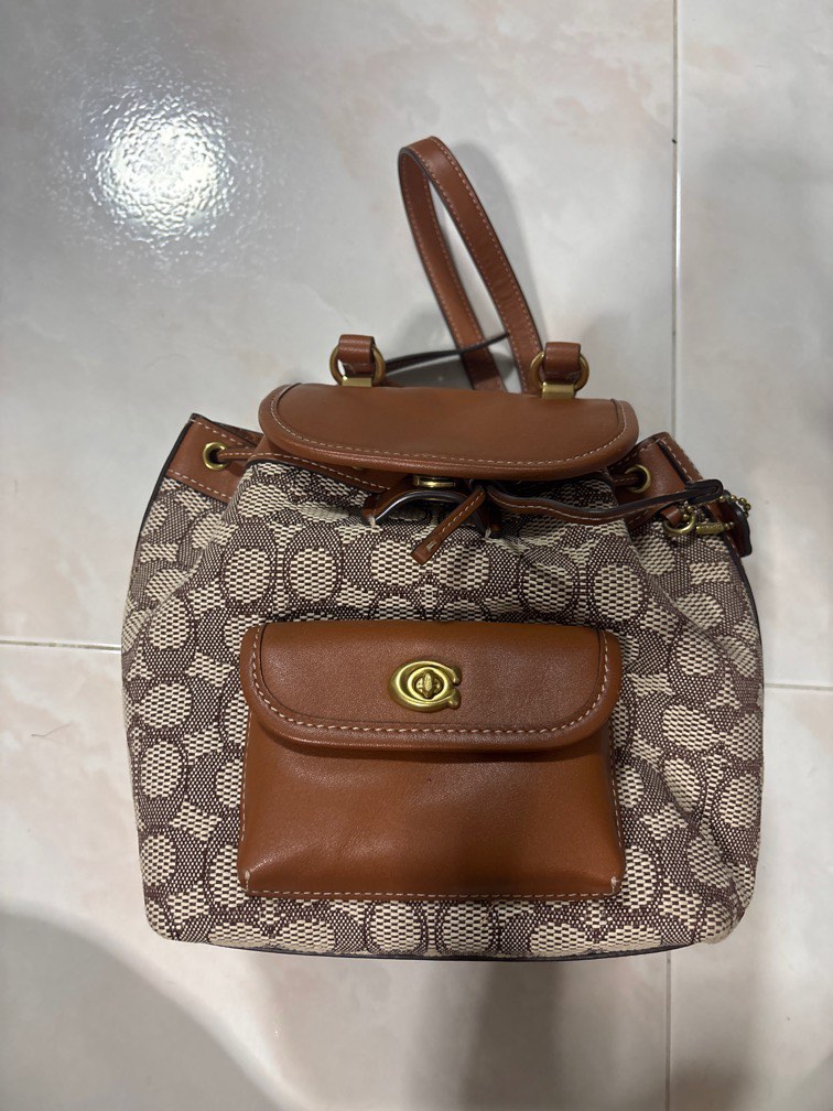 coach riya backpack 21 in signature textile jacquard, Women's Fashion ...