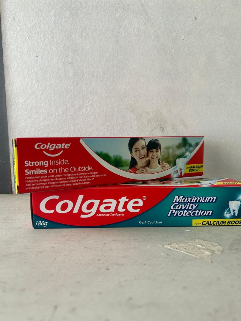 Colgate Maximum Cavity Protection Fresh Cool Mint (180g), Health & Nutrition, Braces, Support ...