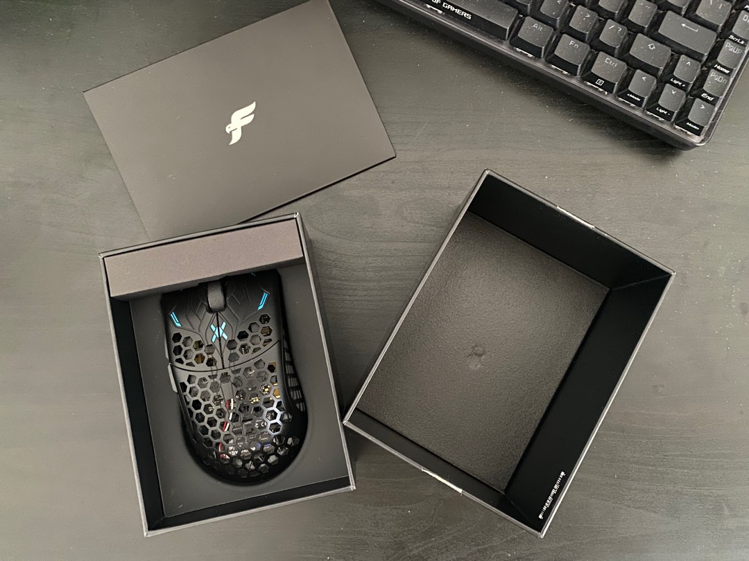 Finalmouse Ultralight X Phantom(Lion), Computers & Tech, Parts ...