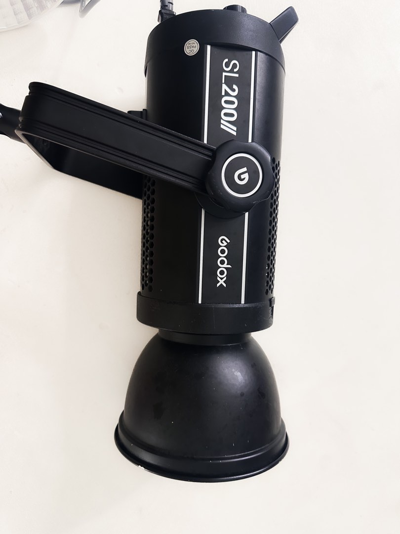 Godox SL200W II LED Video Light, Photography, Photography Accessories ...